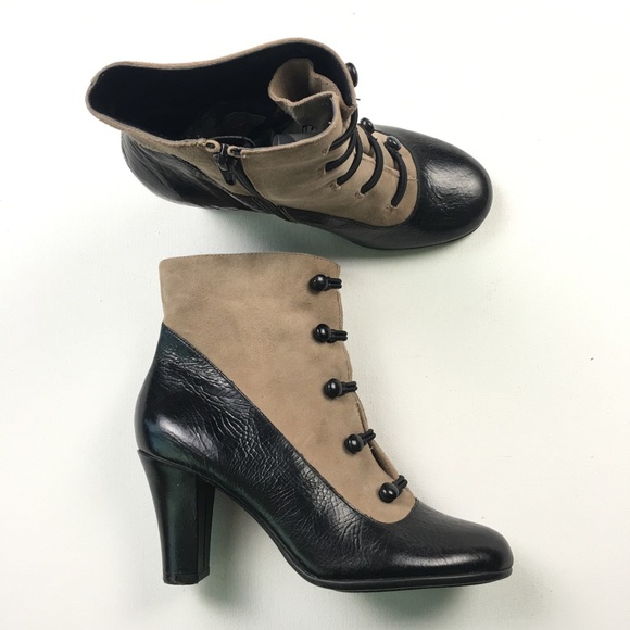 AEROSOLES | Shoes | Aerosoles Womens Black Tan Suede Boots 7 D9 | Poshmark